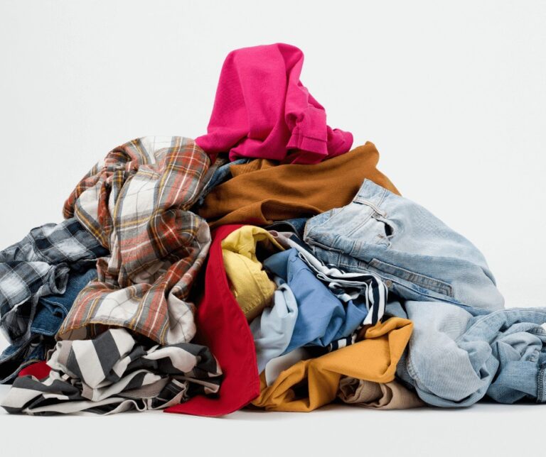 Recycle Your Old Clothes – 17 Stores That Want Your Old Clothes